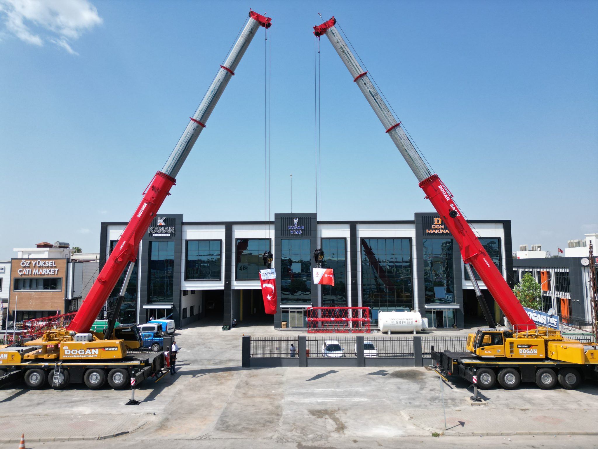 SANY SAC2500E All-terrain Crane Makes Its Debut in Turkey