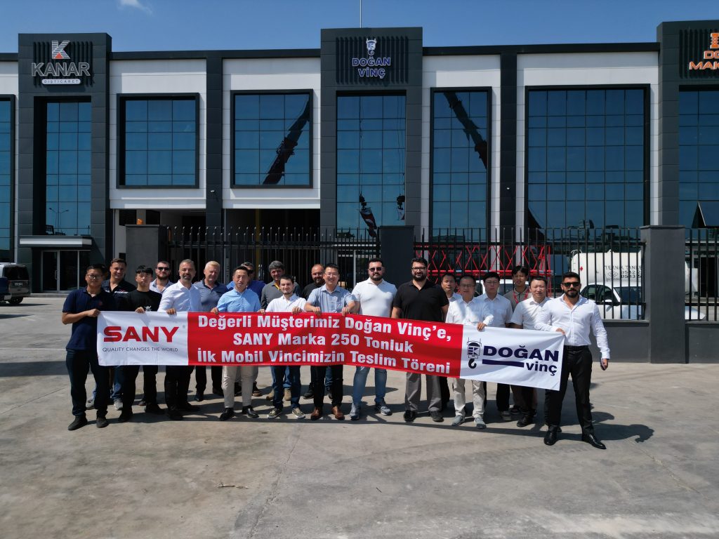 SANY SAC2500E All-terrain Crane Makes Its Debut in Turkey
